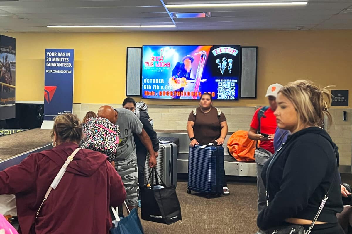 Tri Cities Airport Advertising