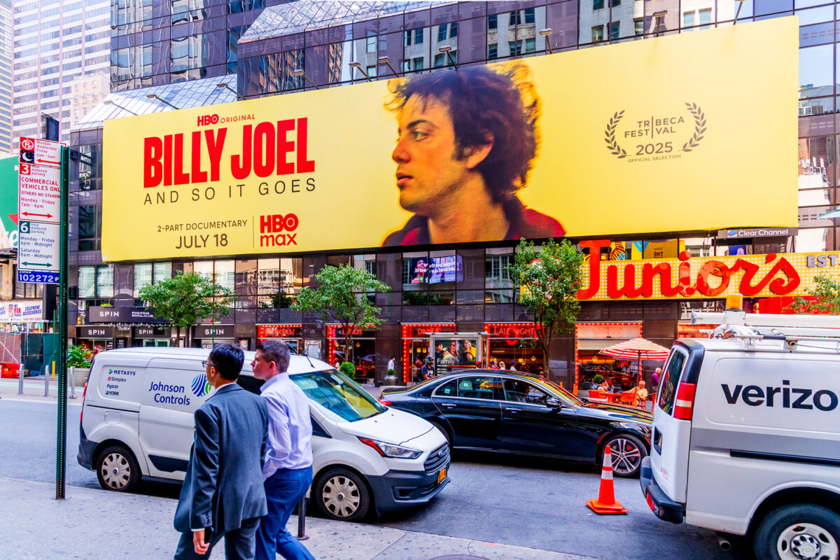 How Times Square Billboards Shaped Modern Advertising